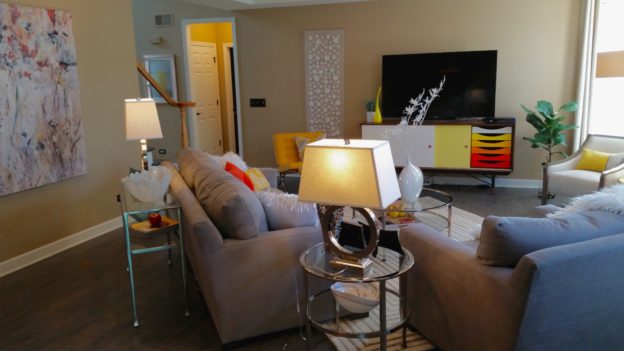 MID CENTURY WOW - Decor Designs, Inc.